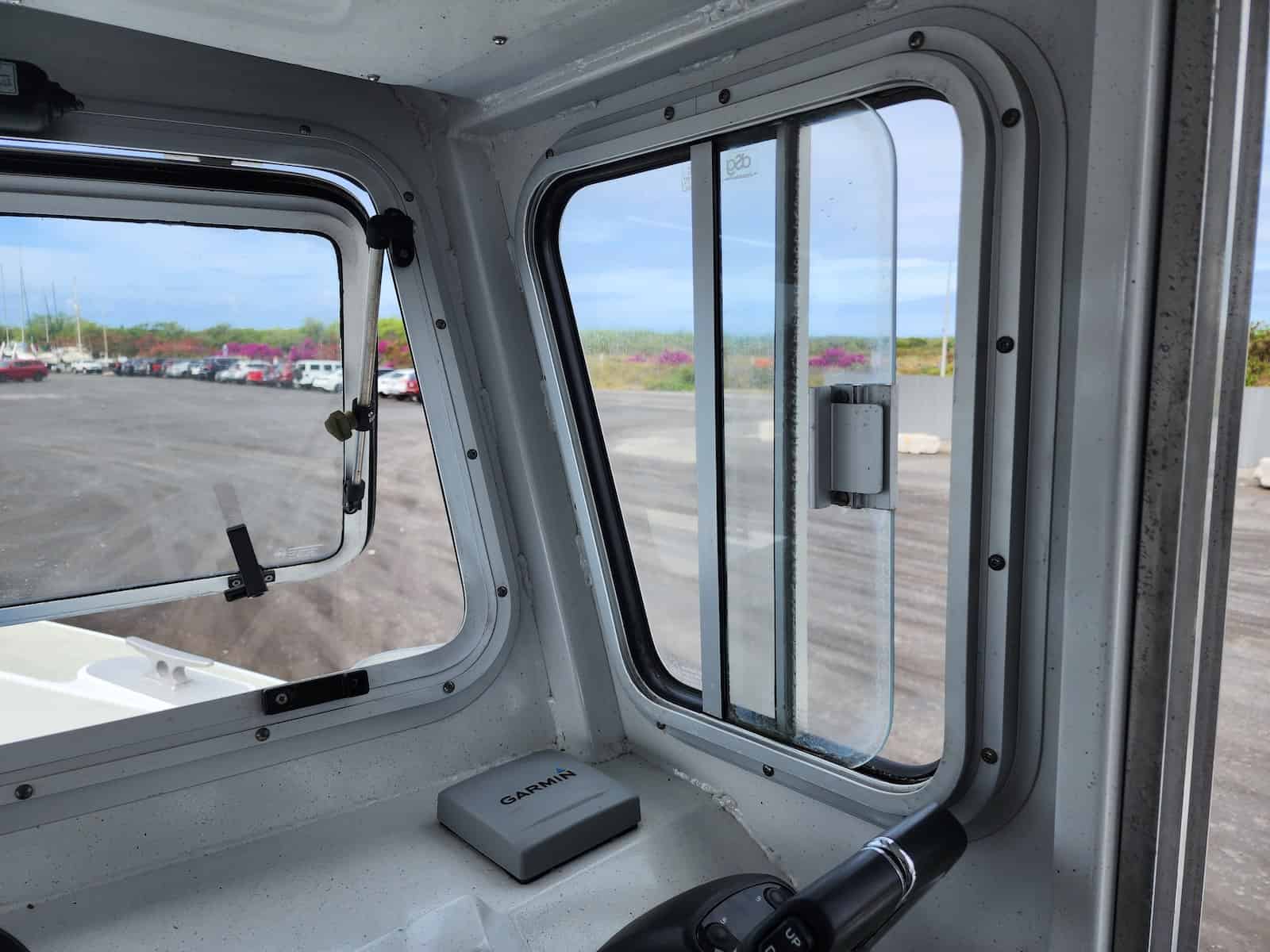 32' Almar/North River Sounder Pilothouse - Pacific Boats and Yachts