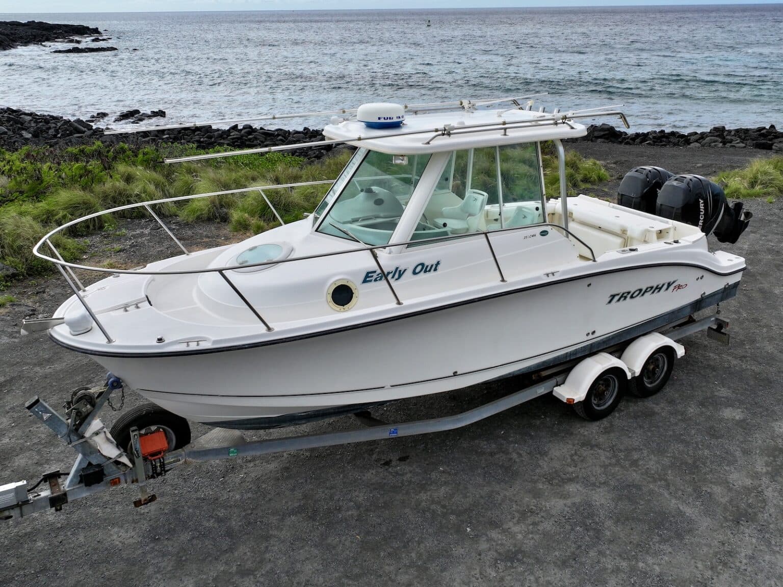 25' Trophy 2502 Walkaround - Pacific Boats and Yachts