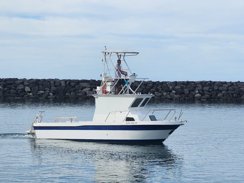 25' Davis Bahia - Pacific Boats and Yachts