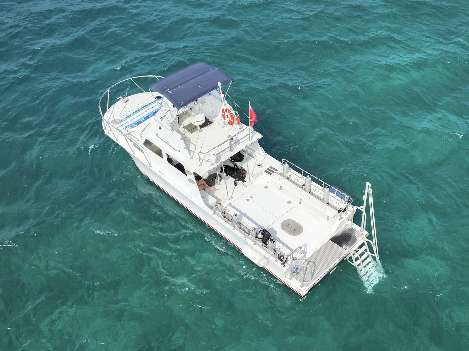 36' Hawaiian Lightning Radon (26-pax USCG COI) - Pacific Boats and Yachts