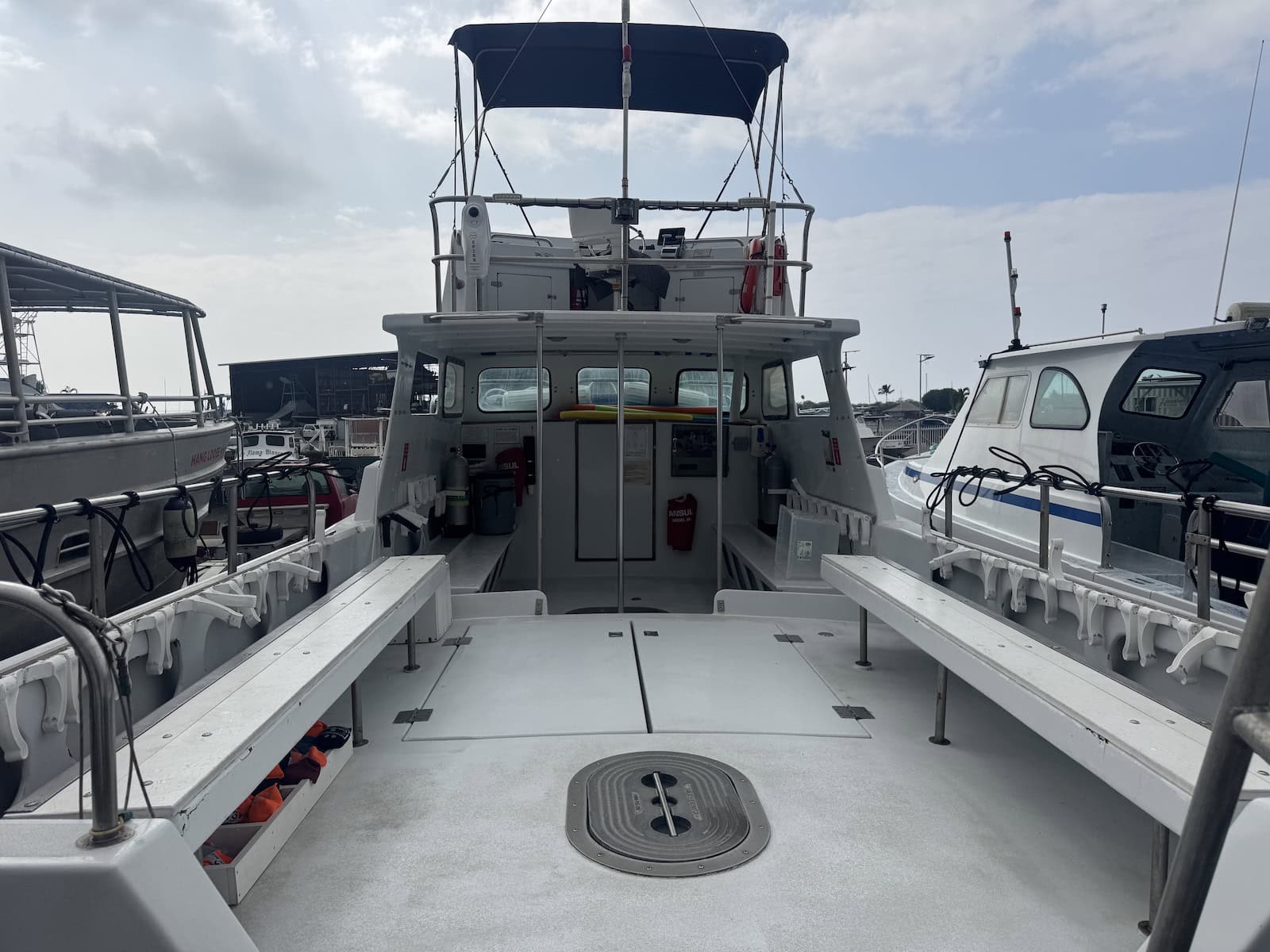 36' Hawaiian Lightning Radon (26-pax USCG COI) - Pacific Boats and Yachts